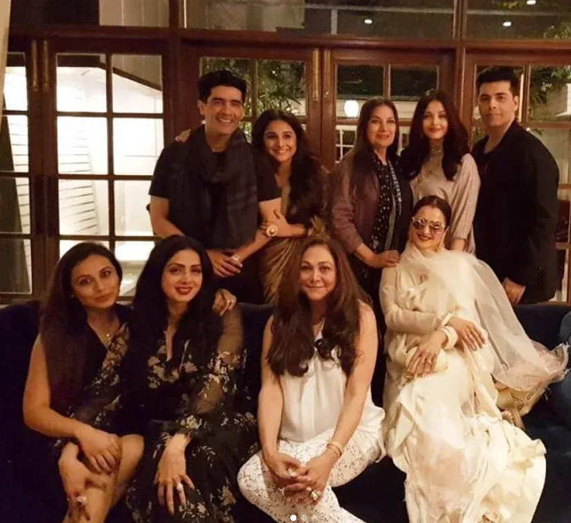 A Virtual Tour Inside Rekha House